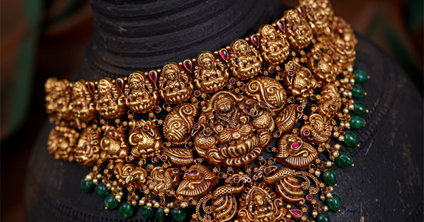 Bold & Beautiful: Explore Our Choker Collection at Vajr Jewels Hyderabad